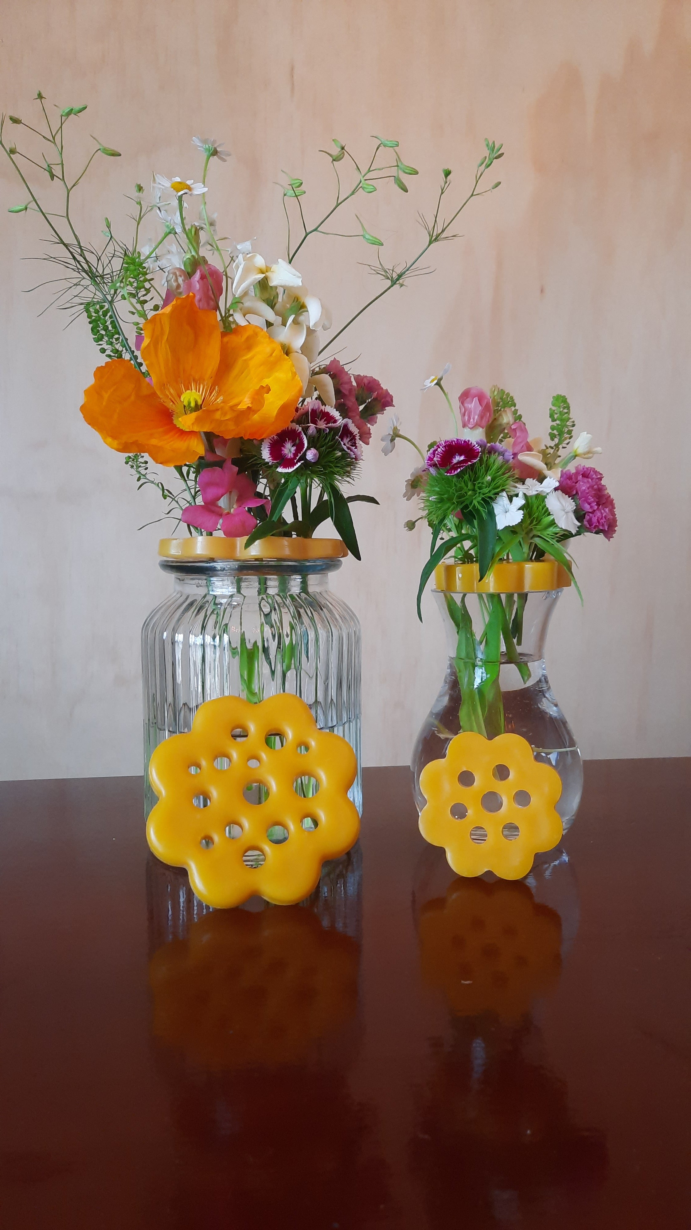 BEESWAX FLOWER FROGS – Peace of Wild